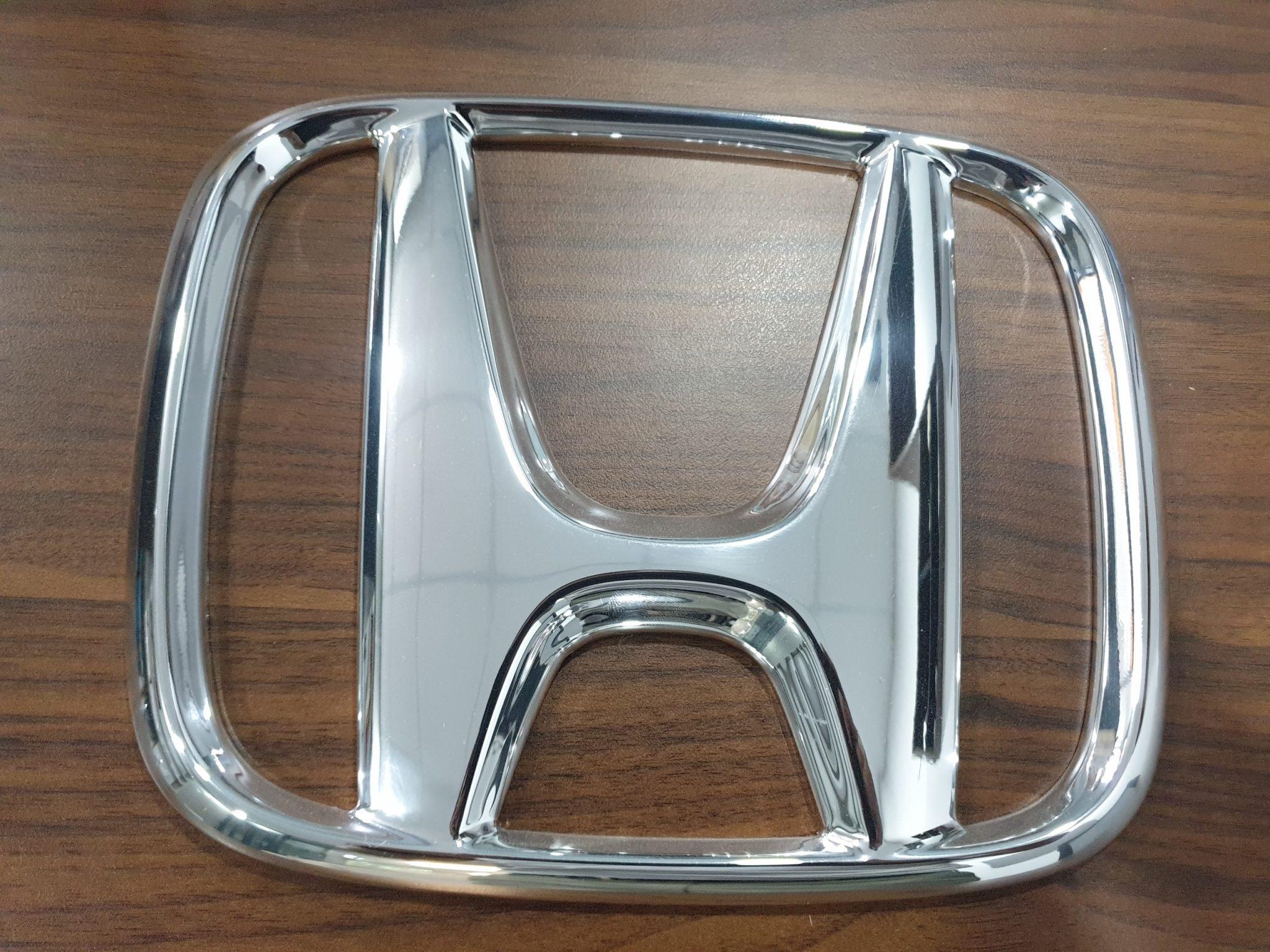 Logo Mạ Crom Đẳng Cấp và Hiện Đại, Mạ Crom Logo Sang Trọng