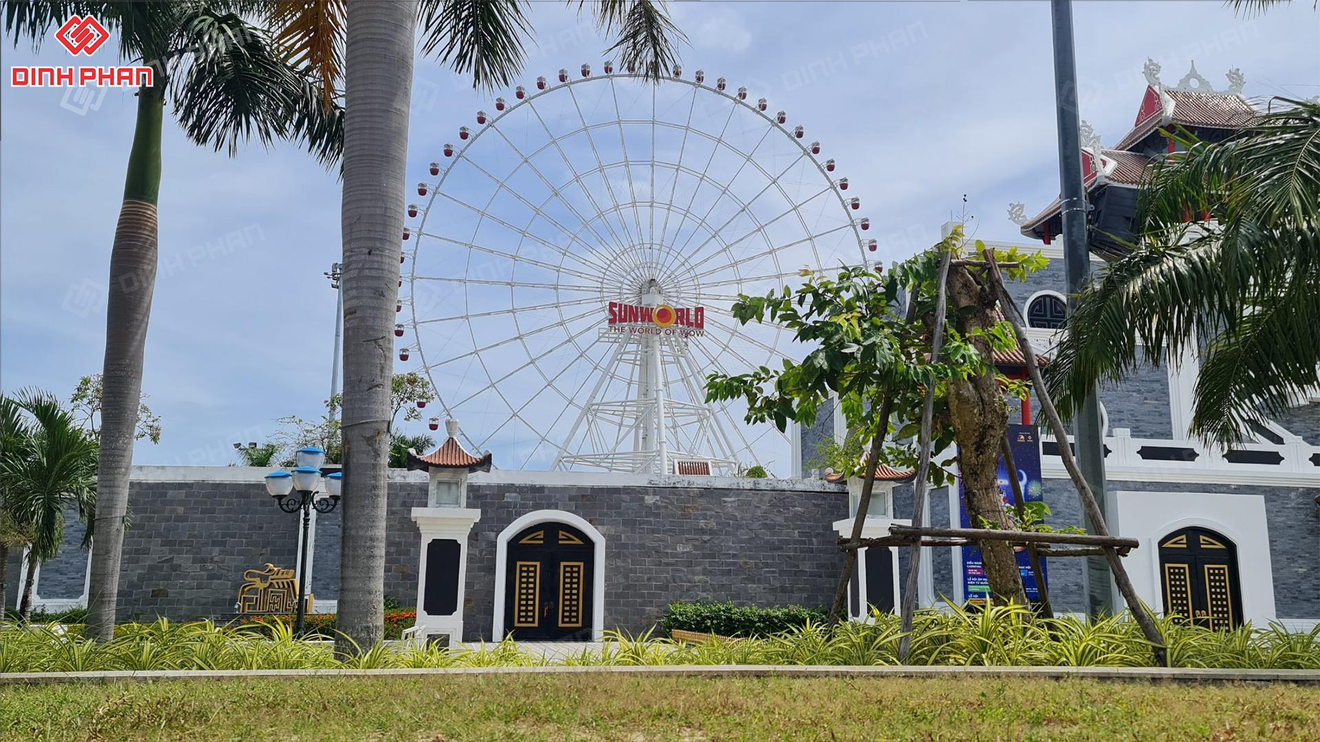 Thi Công Bộ Chữ SunWorld Trên Vòng Quay Cao Nhất Thế Giới