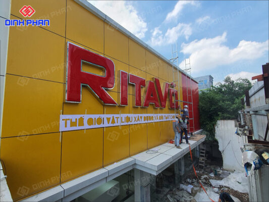 Bảng Hiệu Showroom Rita Võ Bình Thạnh