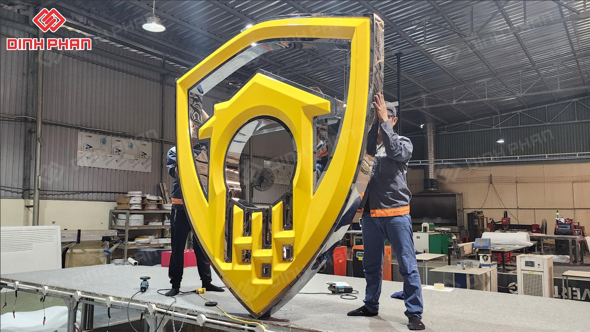 Bảng Hiệu Showroom Rita Võ Bình Thạnh